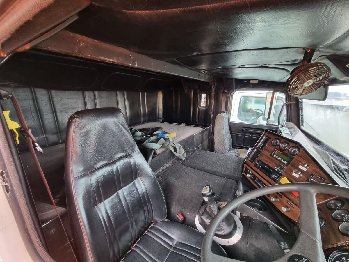 Freightliner FLB Flat Top Tipper | Product | ETL Hire
