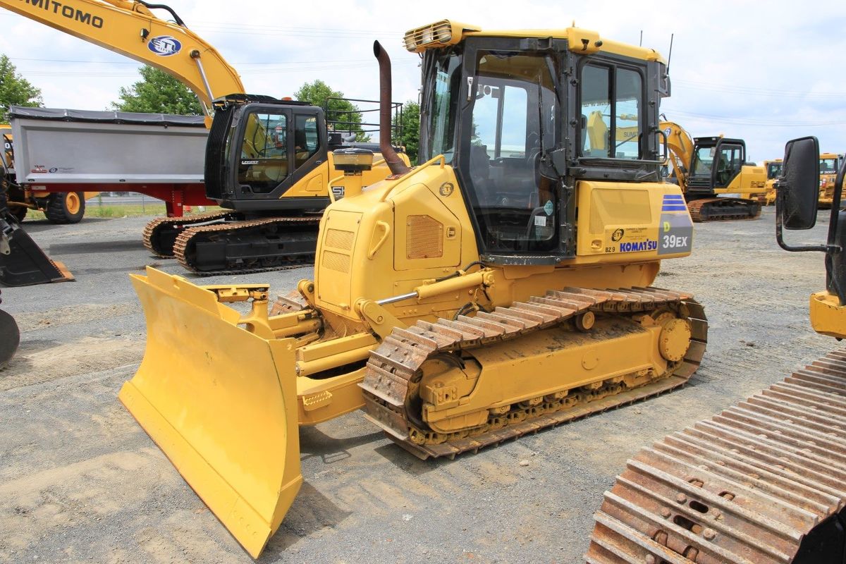 Komatsu D39EX Bulldozer | Product | ETL Hire