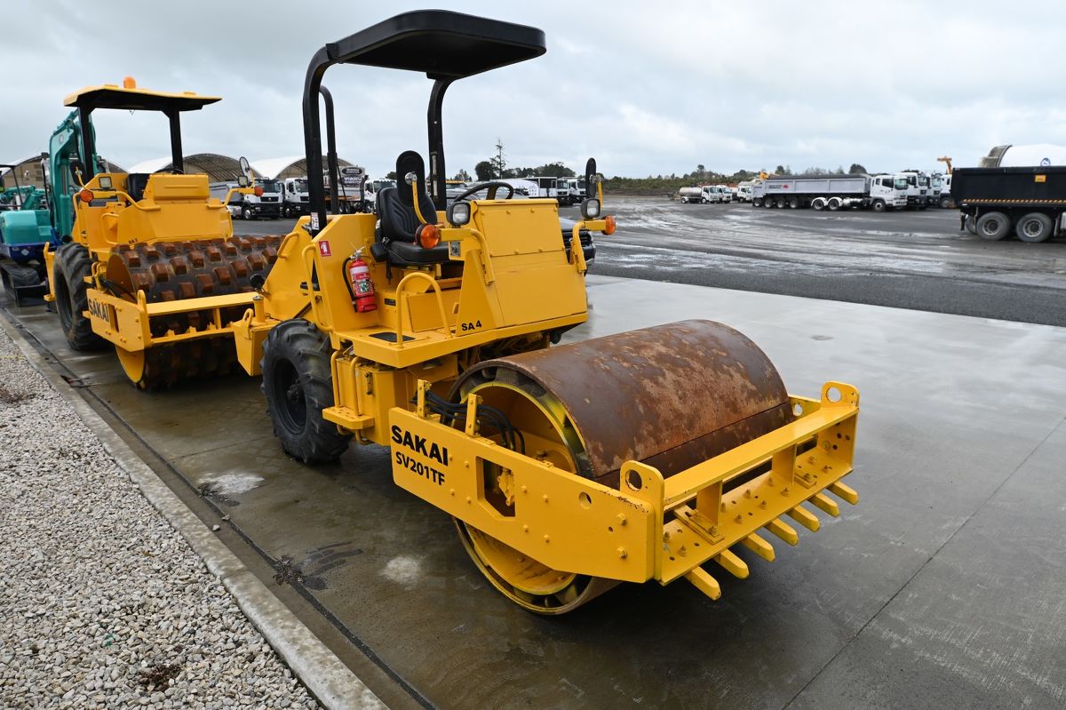 Sakai SV201TF Roller | Product | ETL Hire