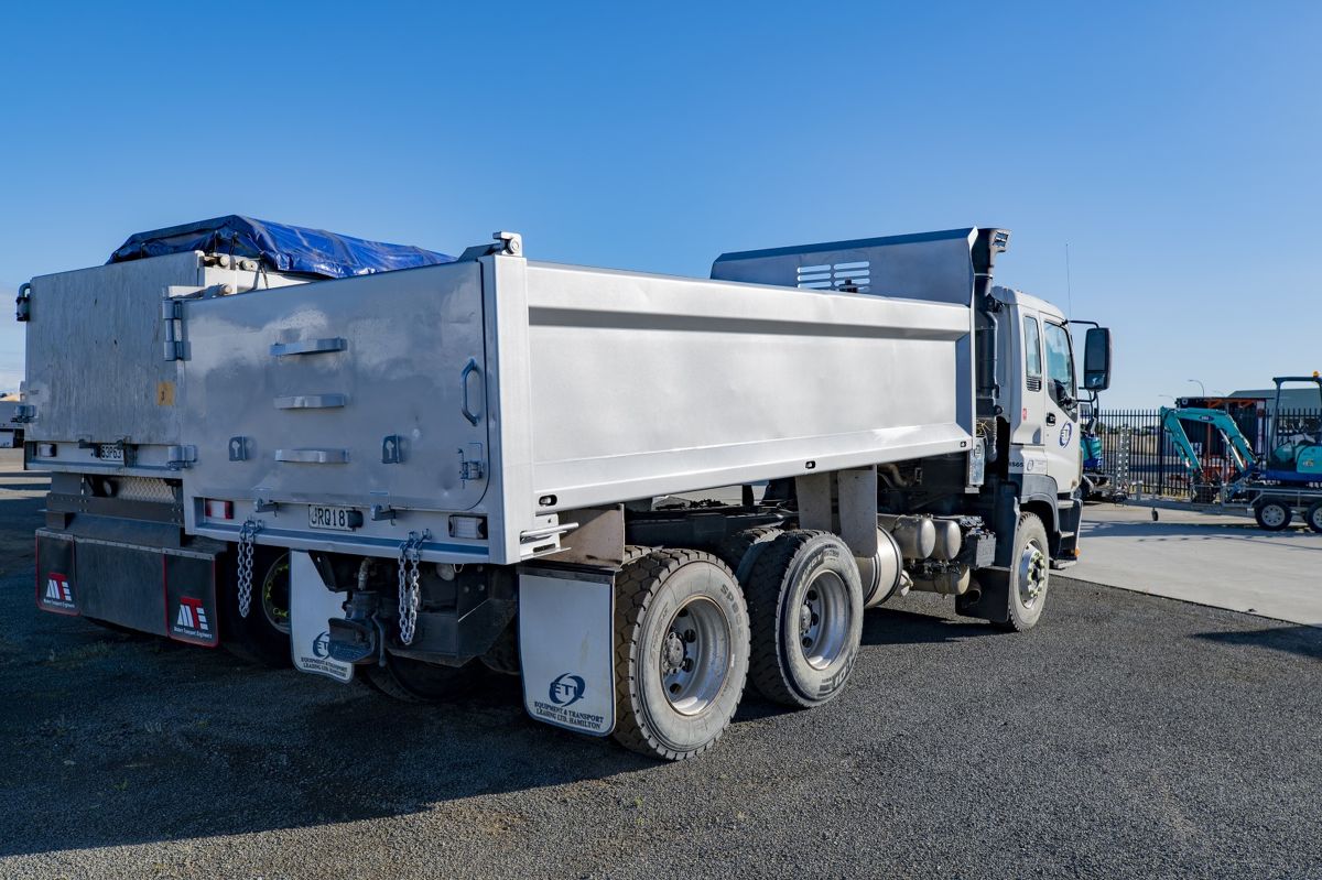 Isuzu CYZ400 Steel Tipper | Product | ETL Hire